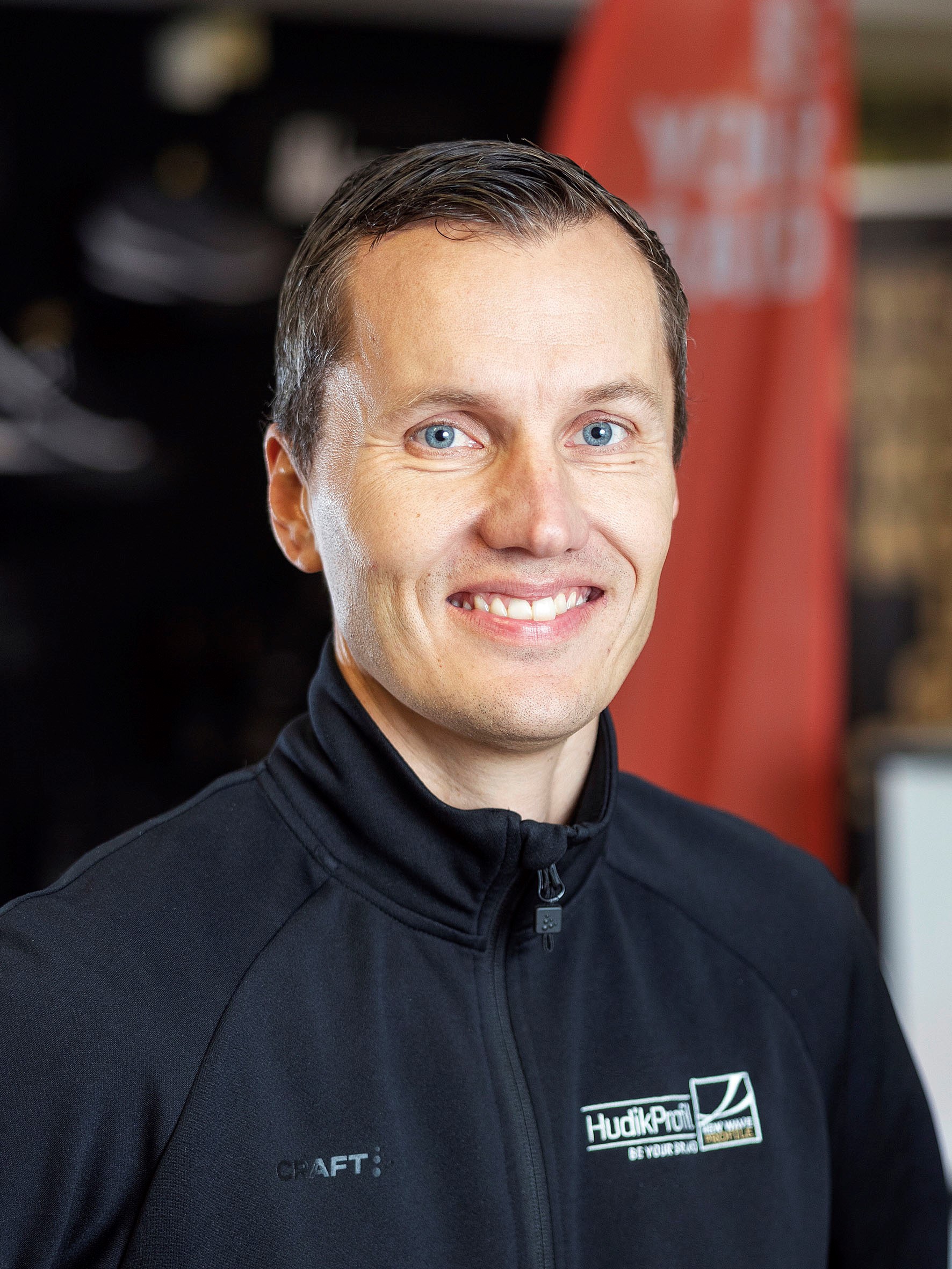 HUDIKPROFIL | New Wave Profile